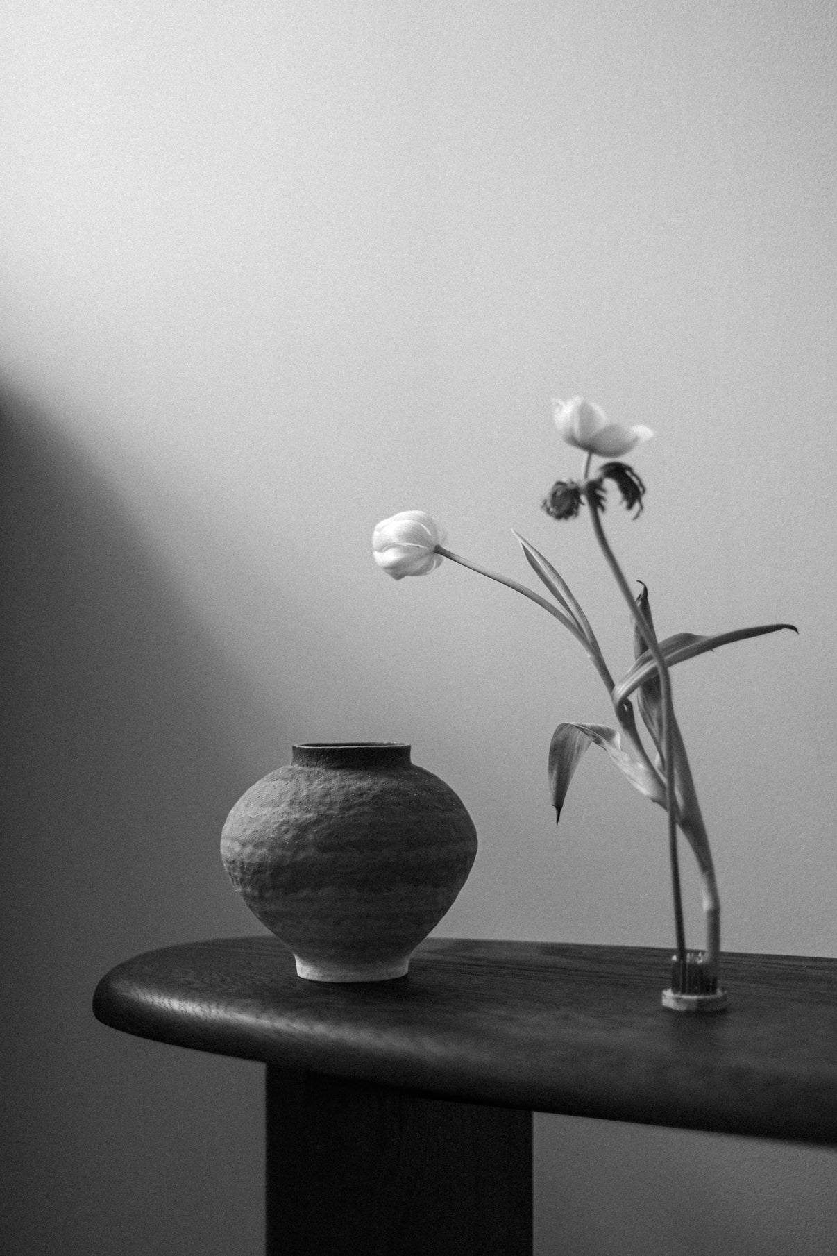 Moon Jar III by ShinHyeok Ha – FLOW GALLERY